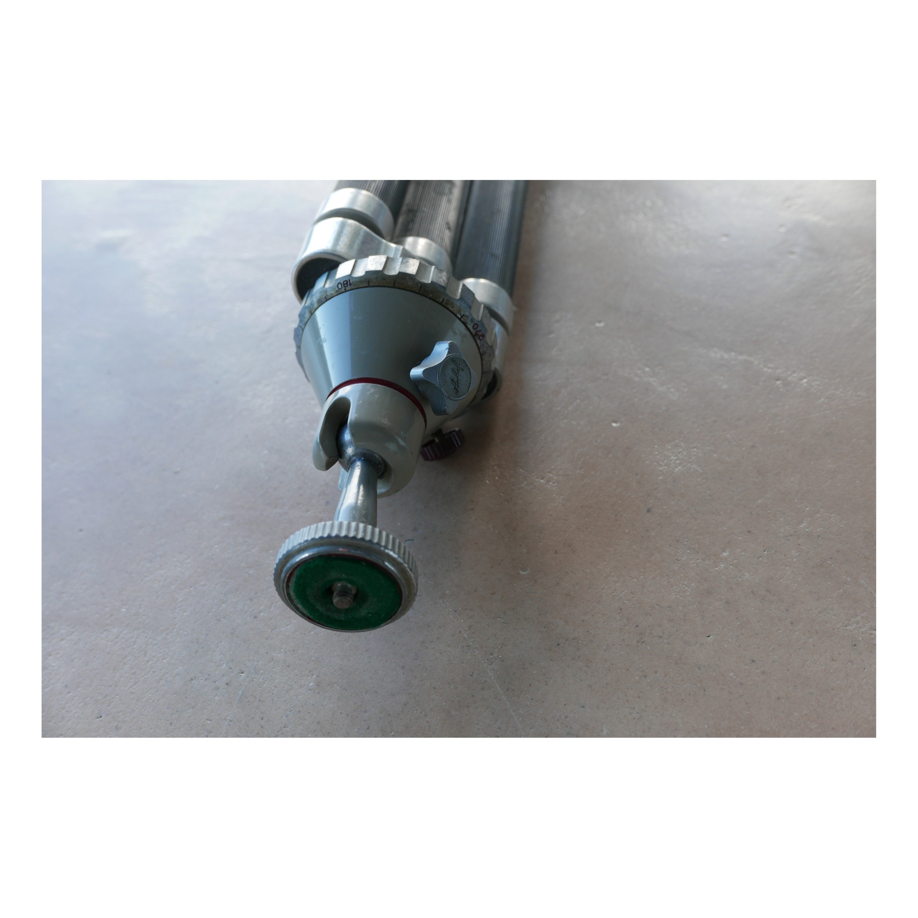 Linhof swivel head ball joint Report vintage camera tripod